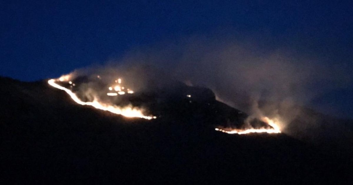 Monte Ceneri, in fiamme l'alpe del Tiglio | laRegione.ch