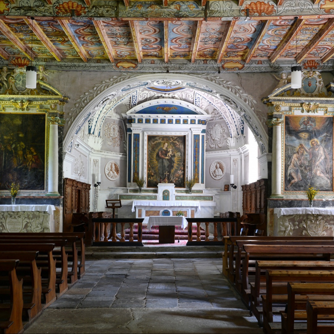 Castello di Mesocco: visita della chiesa e dei suoi affreschi ...