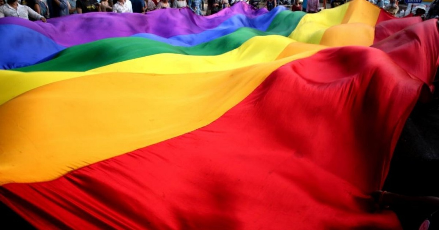 Coppia gay condannata a 85 fustigate | laRegione.ch