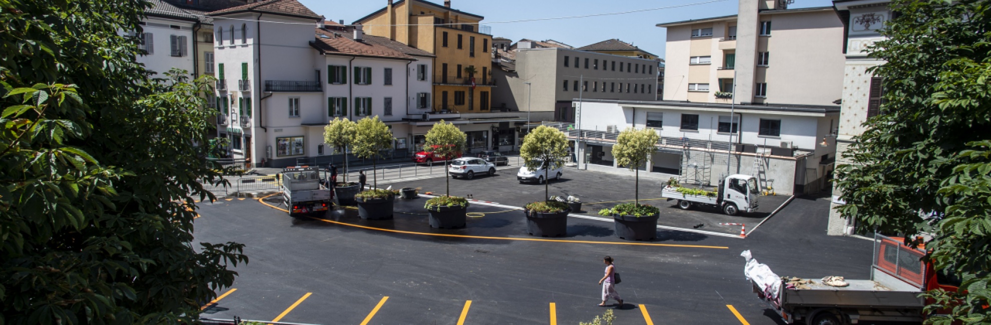 Piazza del Ponte presenta il suo nuovo look | laRegione.ch